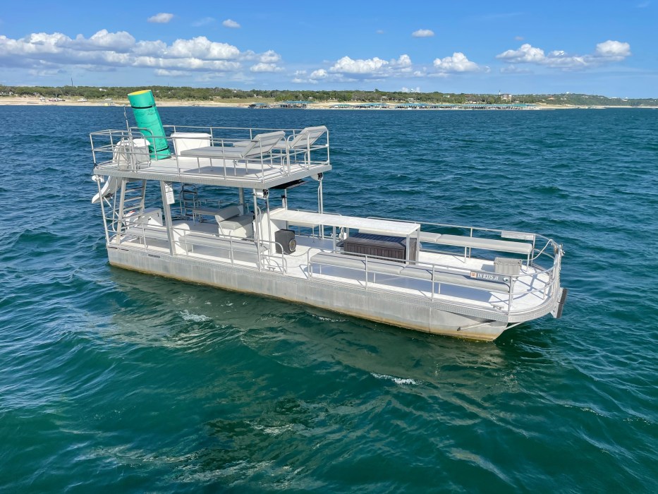 Party Barge Pontoon Boat Rental Austin, TX | Centex Boat Rentals